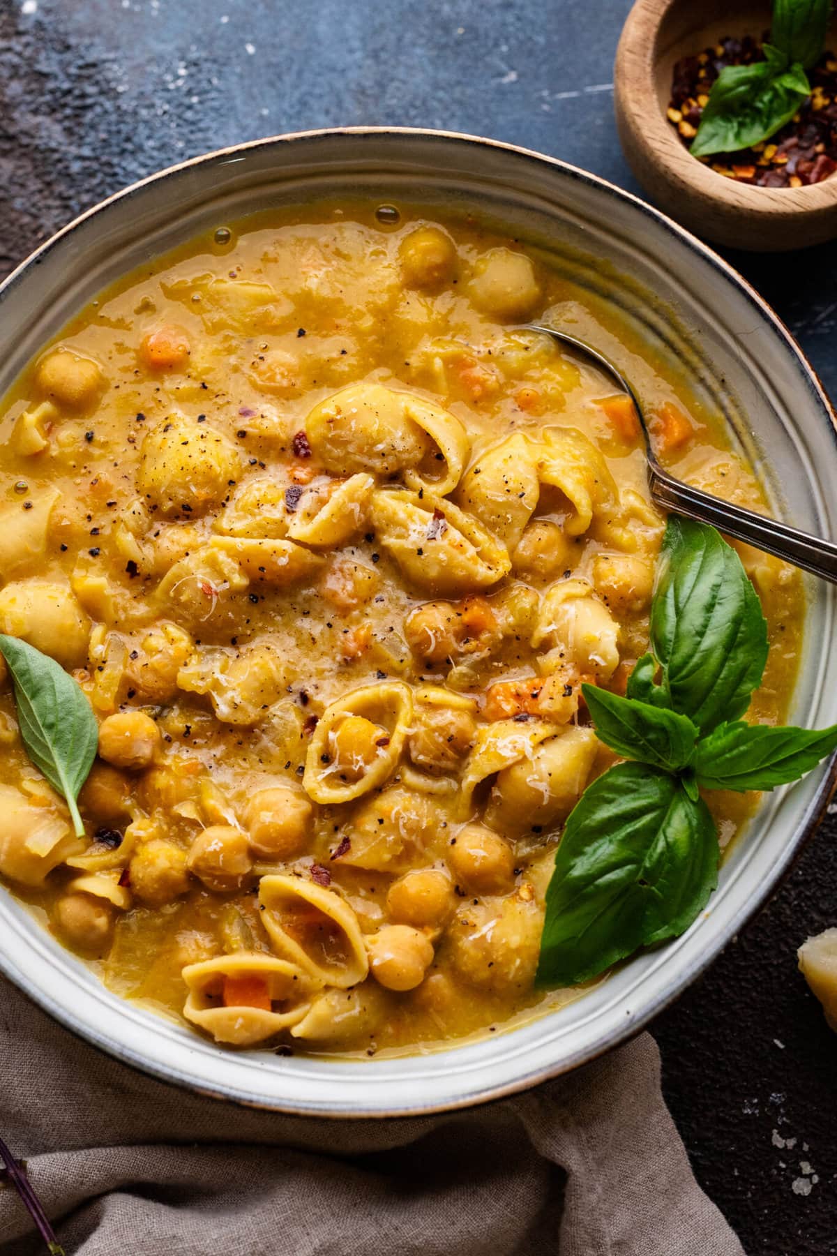 Pasta e Ceci (Italian Pasta and Chickpeas) – A Simple Palate